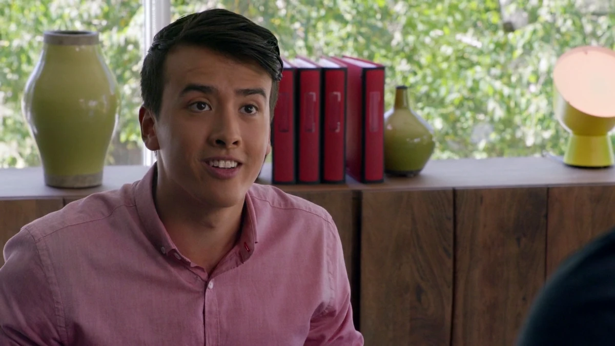 Alan (Upswipz) | Arrowverse Wiki | Fandom