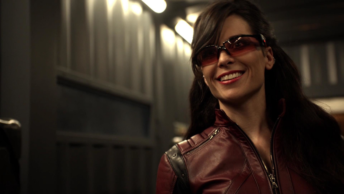 Red Suit Arrowverse Wiki Fandom