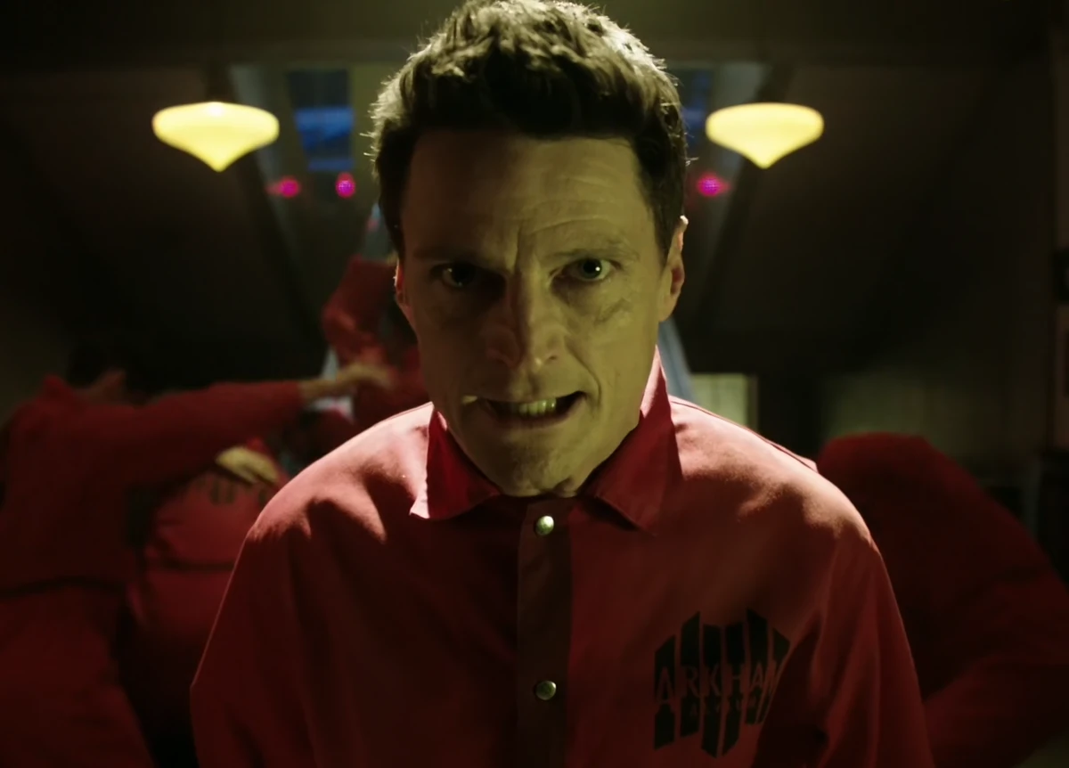 Roger Hayden | Wiki Arrowverso | Fandom