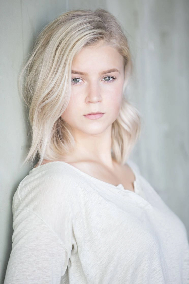 Julia Dominczak | Arrowverse Wiki | Fandom