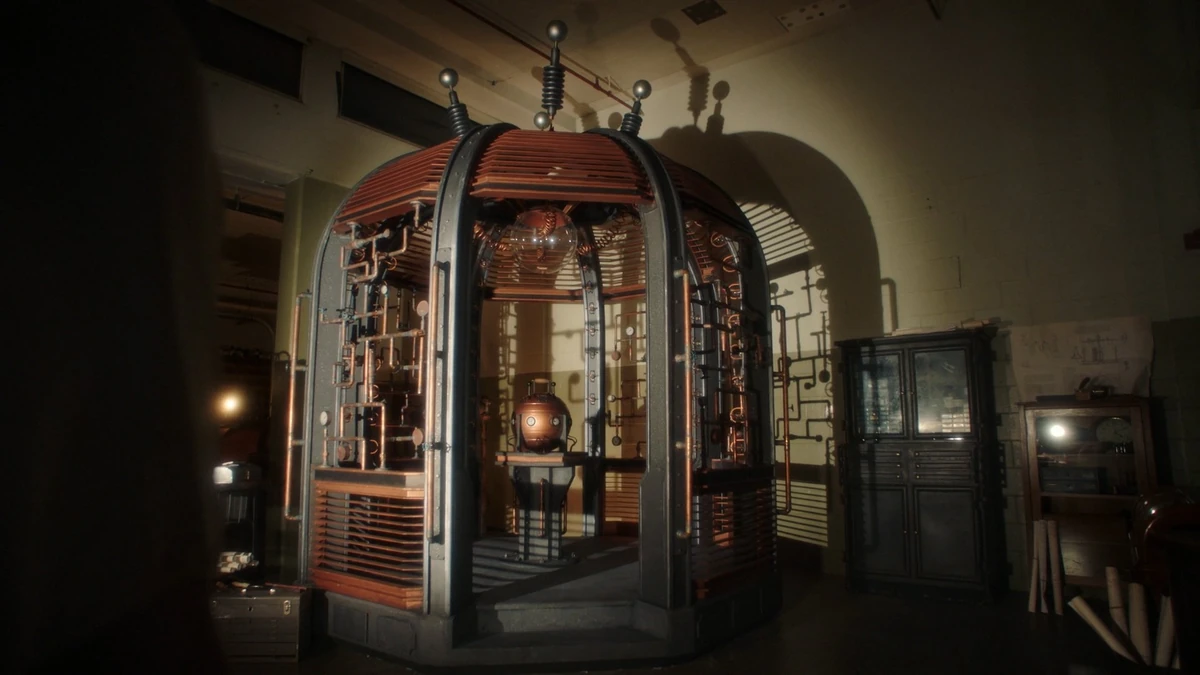 Time machine | Arrowverse Wiki | Fandom