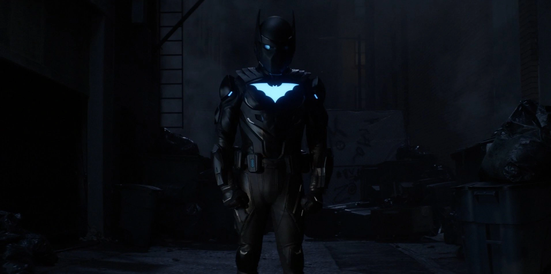 Batwing suit | Arrowverse Wiki | Fandom