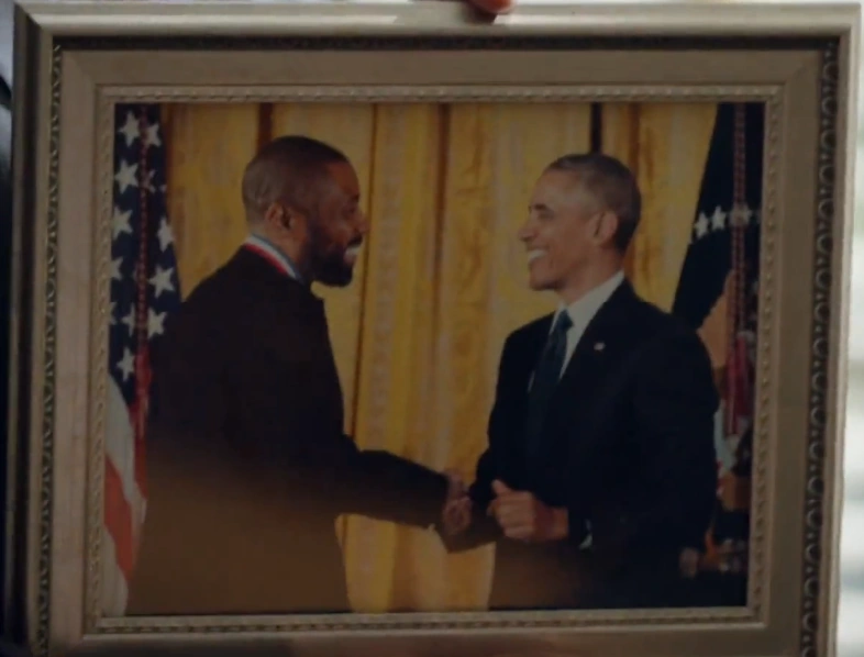 Barack Obama (Earth-TUD5) | Arrowverse Wiki | Fandom