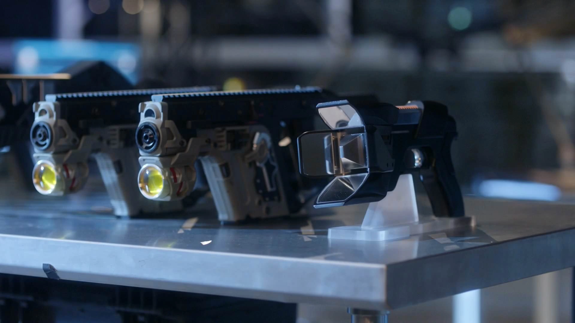 Mirror gun (Earth-1) | Arrowverse Wiki | Fandom