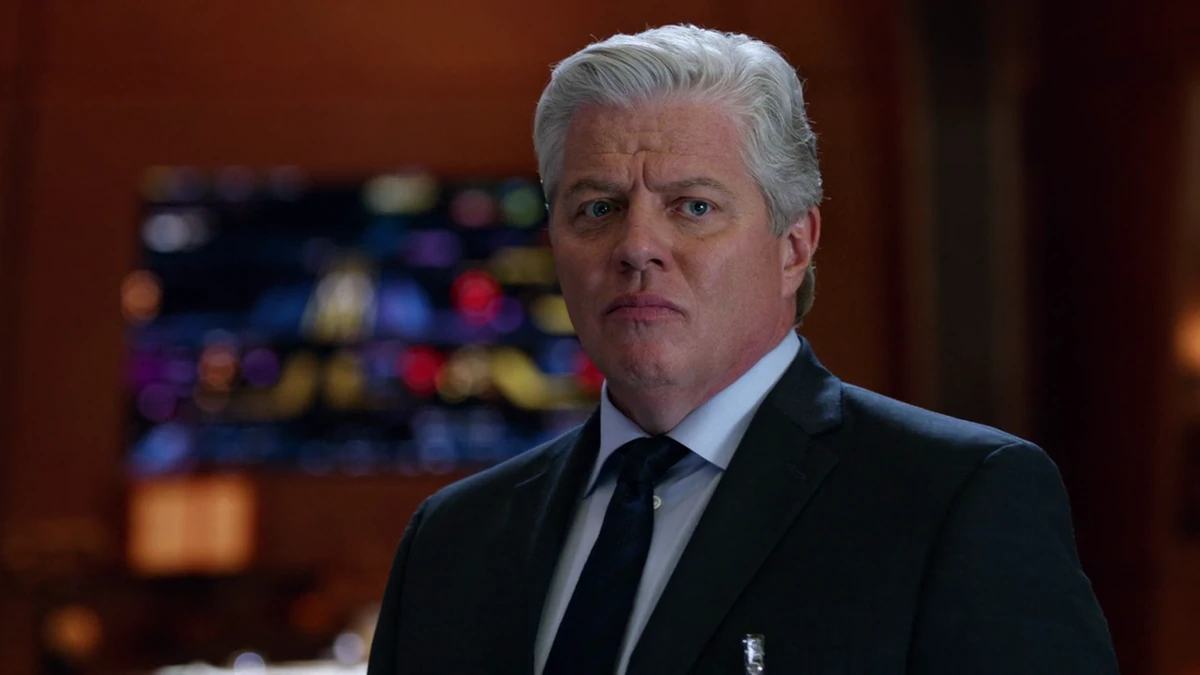 Hank Heywood | Arrowverse Wiki | Fandom