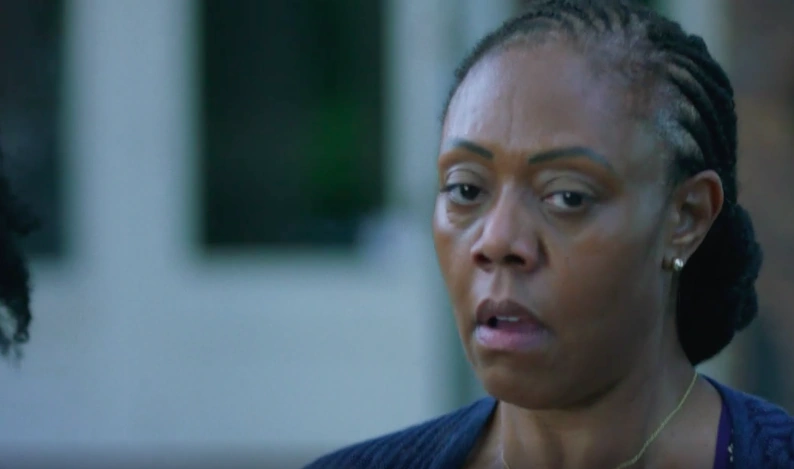 Issa Williams' mother | Arrowverse Wiki | Fandom