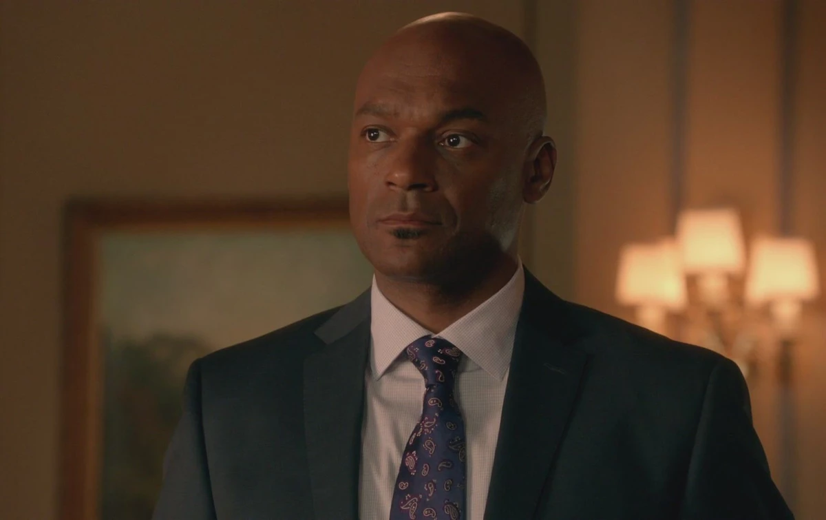 Walter Steele | Wiki Arrowverso | Fandom