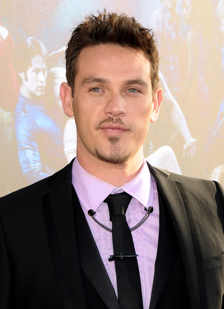 Kevin Alejandro Arrow Wiki Fandom
