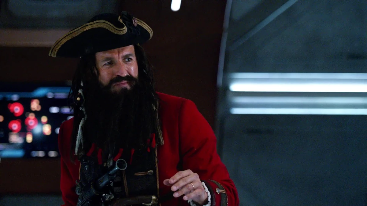 Edward Teach | Arrowverse Wiki | Fandom