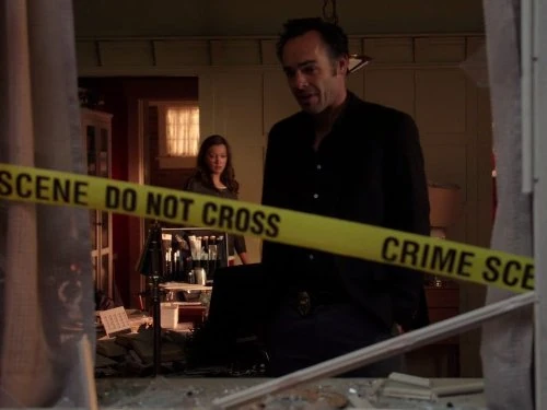 Home Invasion | Arrow wiki | Fandom