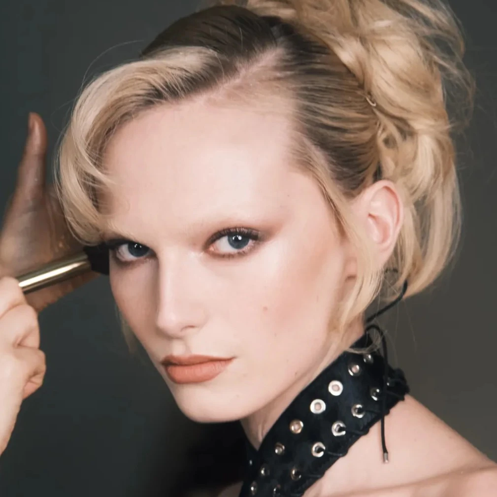 Izzy Royston | Ashwick Full Wiki | Fandom