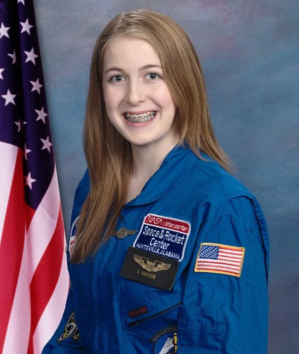 ASTRONAUT ABIGAIL HARRISON: GIRLFRIEND OF KING HENRY APPLEGATES ...