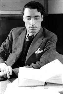 Louis MacNeice | Audio Drama Wiki | Fandom