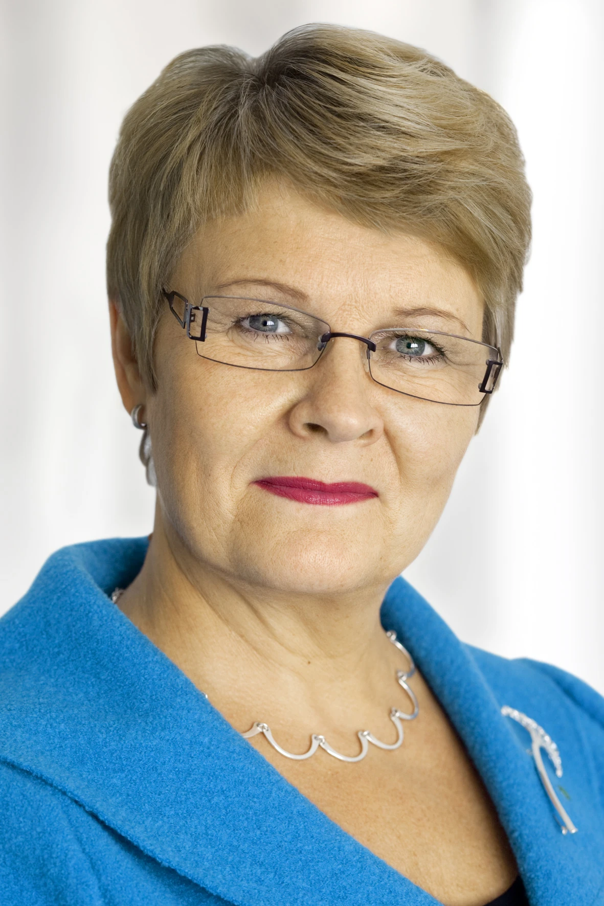 Rachel Nicholson | Aurelia Wiki | Fandom