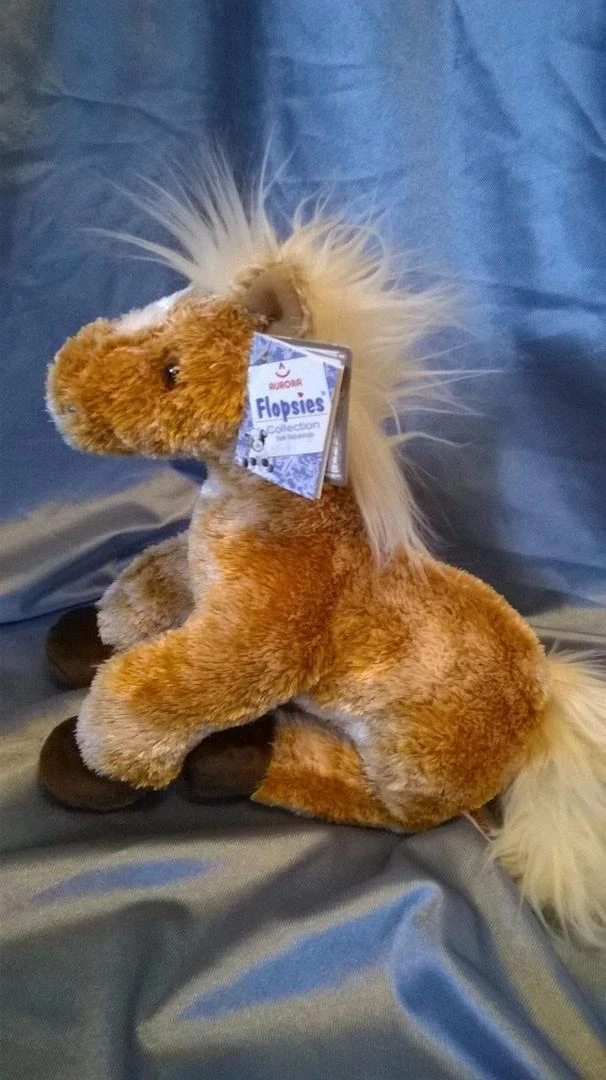 Sleek | Aurora flopsies Wiki | Fandom