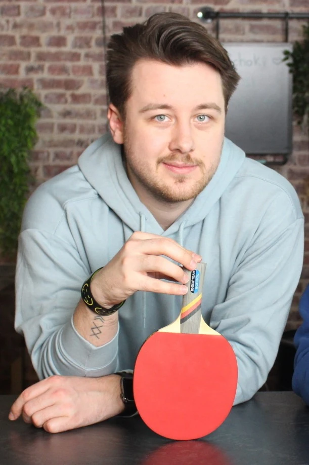 Alex | Aus Versehen mit Absicht Wiki | Fandom