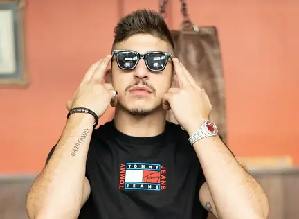 Chillinit | Aussierappers Wiki | Fandom