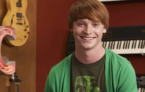 Dez | Wiki Austin y ally español | Fandom