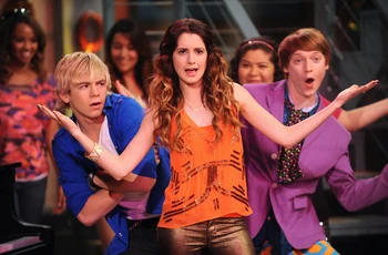 Viral Videos & Very Bad Dancing | Austin & Ally Wiki | Fandom