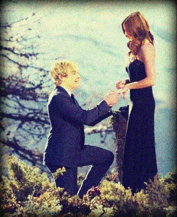 User blog:AusllyGirl/Cute Auslly Profile Pic | Austin & Ally Wiki | Fandom