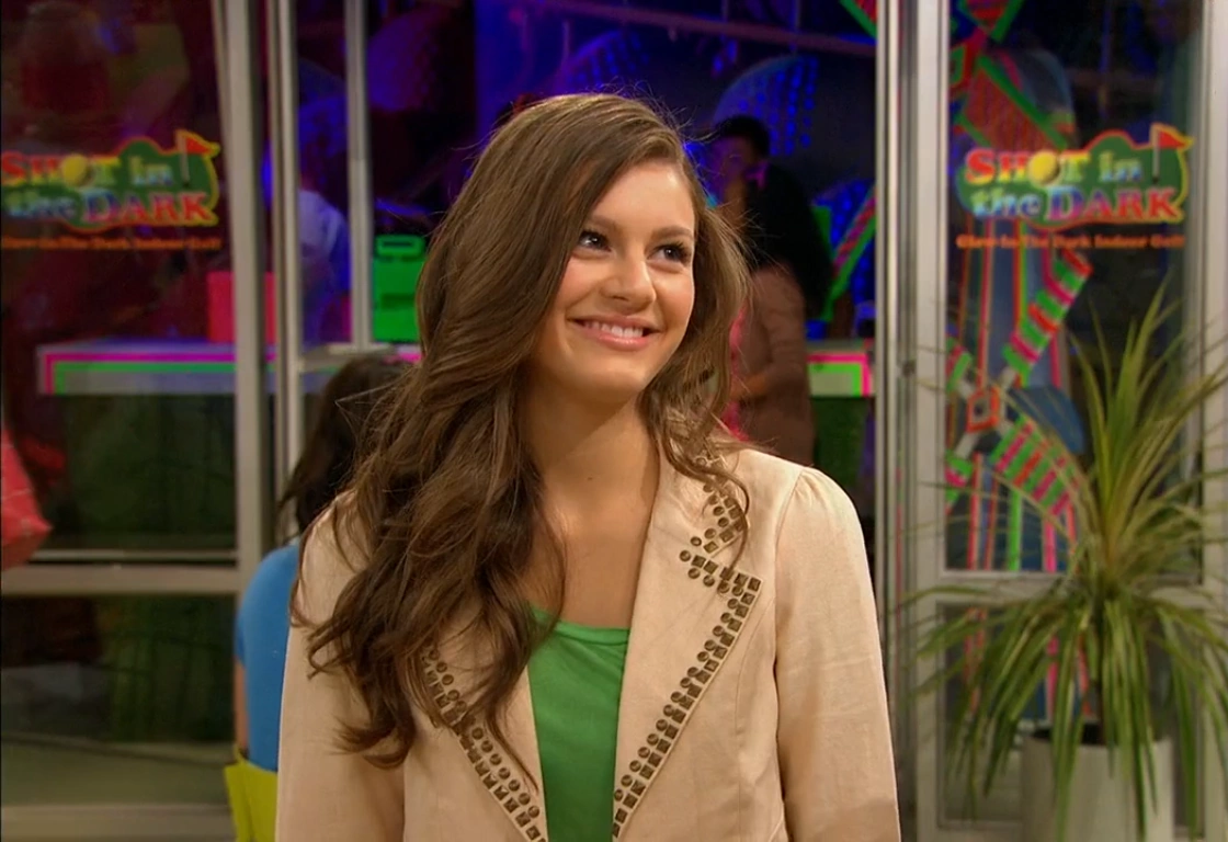 Brooke | Austin & Ally Wiki | Fandom