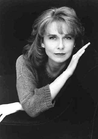 Kate Burton | AutobiographyPerson Wiki | Fandom