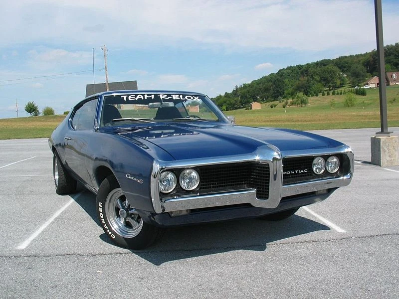 Pontiac Custom S | Autopedia | Fandom