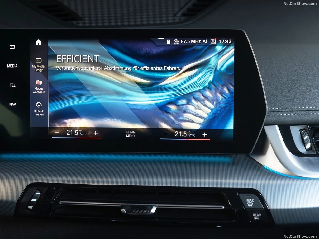 Automotive head unit | Autopedia | Fandom