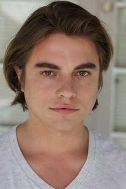 Max Roeg | Avatar Wiki | Fandom