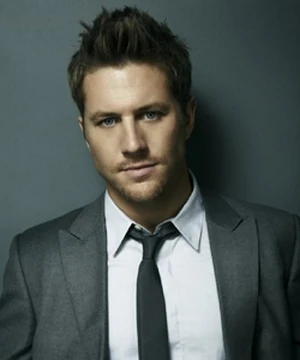 ross thomas creative