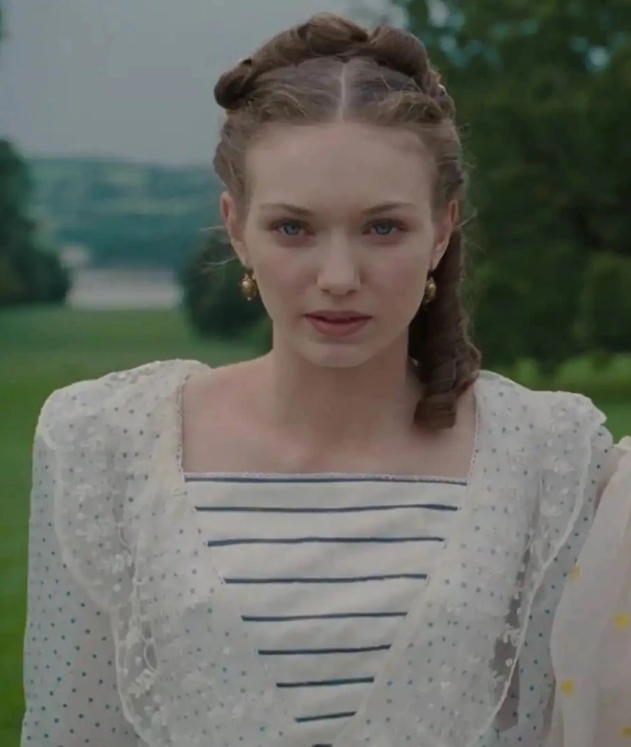 Eleanor Tomlinson | Film and Television Wikia | Fandom