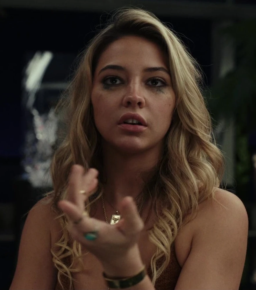 Madelyn Cline | Film and Television Wikia | Fandom