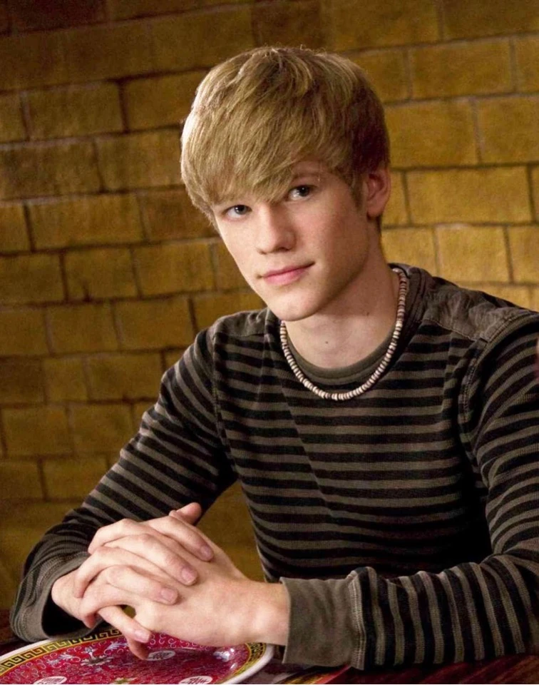 Lucas Till | Film and Television Wikia | Fandom