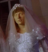 Doctor Who (2005) S01E01 "Rose" | Film and Television Wikia | Fandom