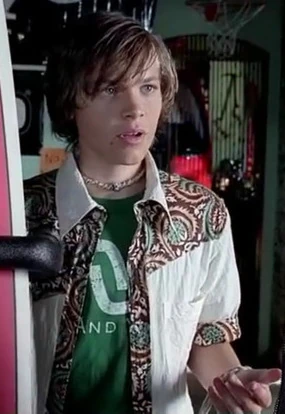 Alexander Calvert | Film and Television Wikia | Fandom