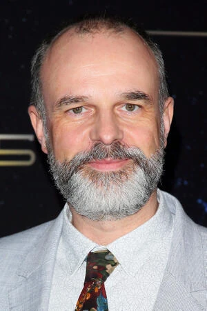 Simon Bowles | Avenue 5 Wiki | Fandom