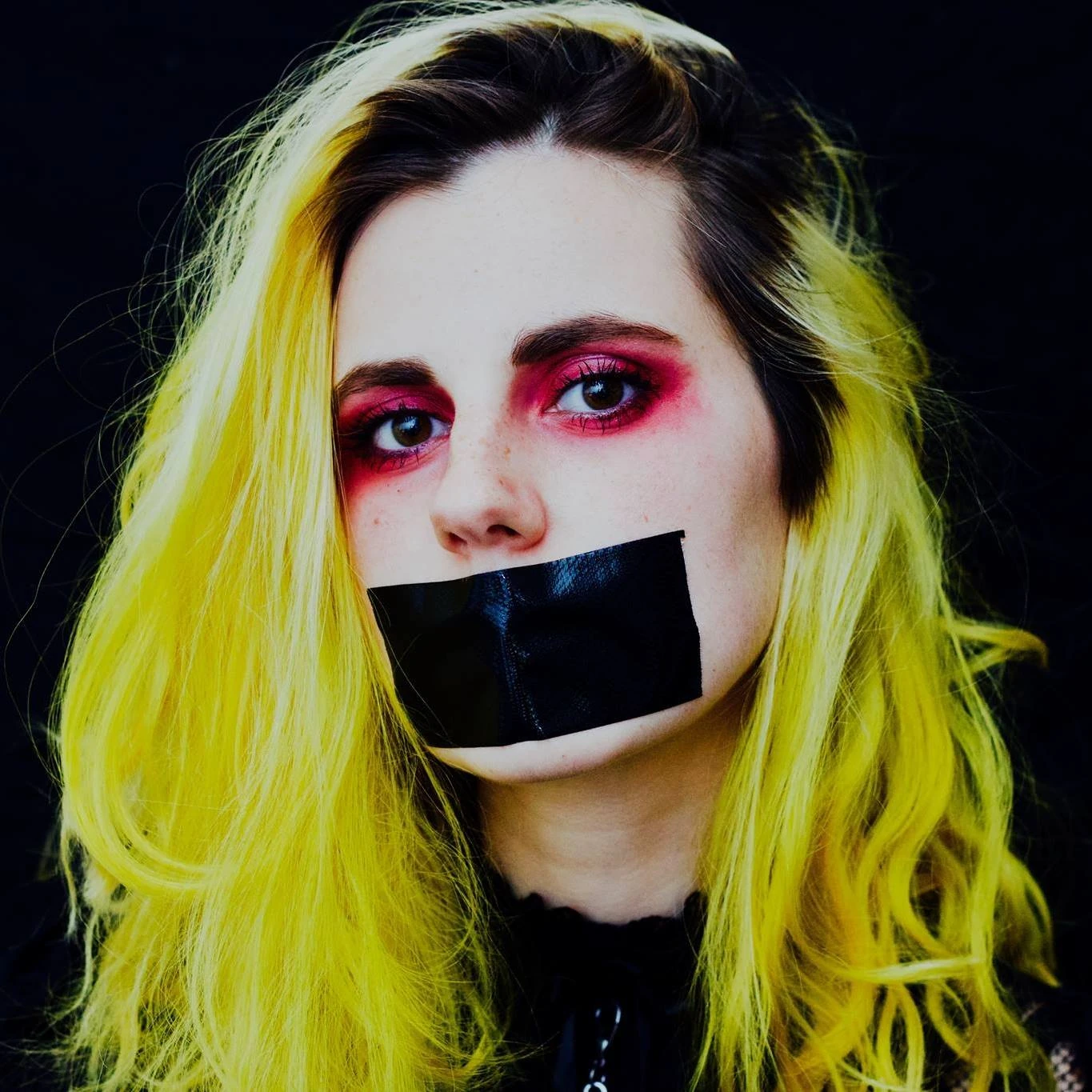 Discuss Everything About AViVA Wiki | Fandom