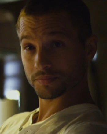 Charlie Holloway | Xenopedia | Fandom