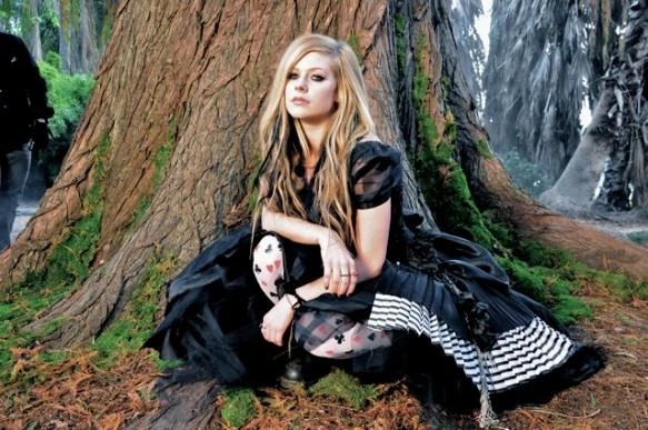 Alice/Photoshoot | Avril Lavigne Wiki | Fandom