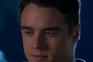 Estranho Jake Rosati