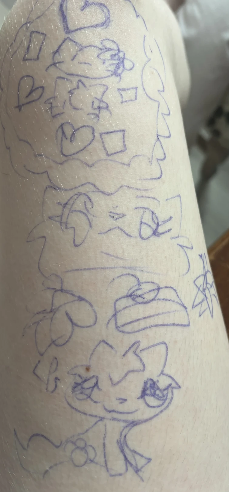 Doodling on skin >>> | Fandom