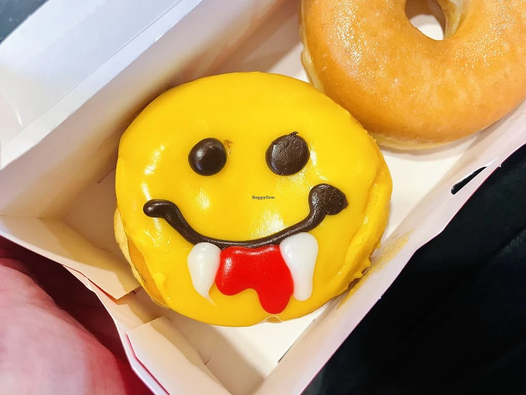 Is this a Glaaber Glognut? If so, how come it's yellow? | Fandom