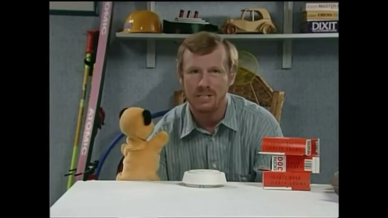 Matthew Corbett mentions Fireman Sam in an episode of The Sooty Show ...