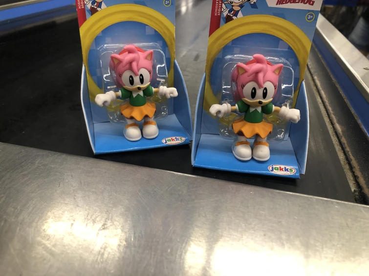 Got 2 more Amy Rose figures | Fandom