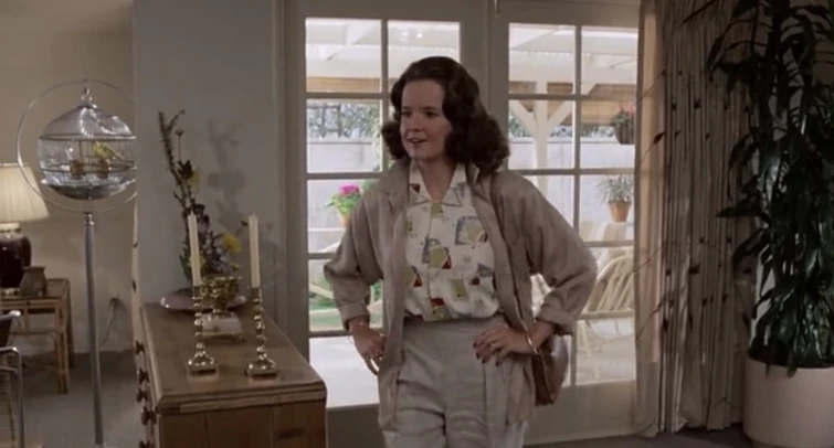 🎂 Happy 63rd Birthday to Lea Thompson as Lorraine Baines McFly from ...