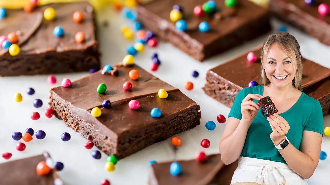 easy cosmic brownie and strawberry cake recipe | Fandom