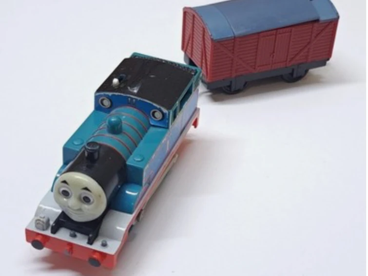 I own Custom Trackmasters RC Thomas | Fandom