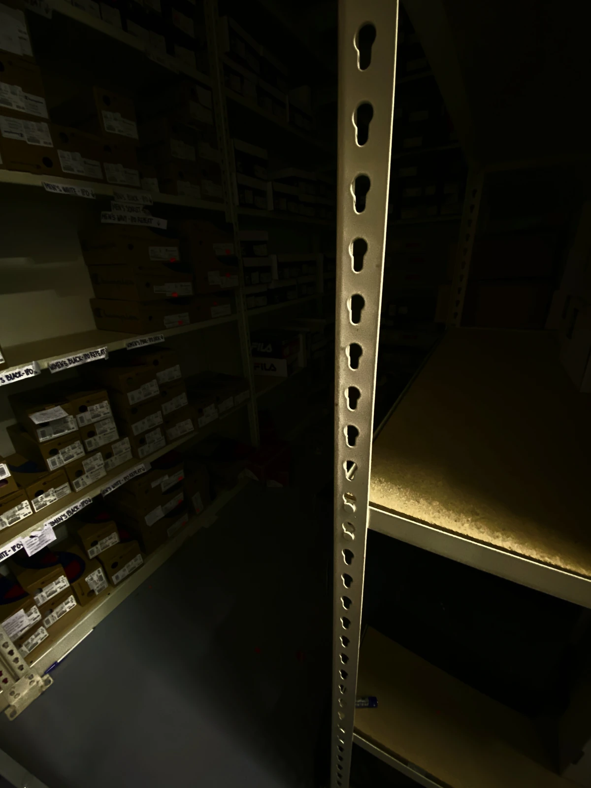 Level 106: "Something Hides in a Warehouse in Darkness" | Backrooms ...