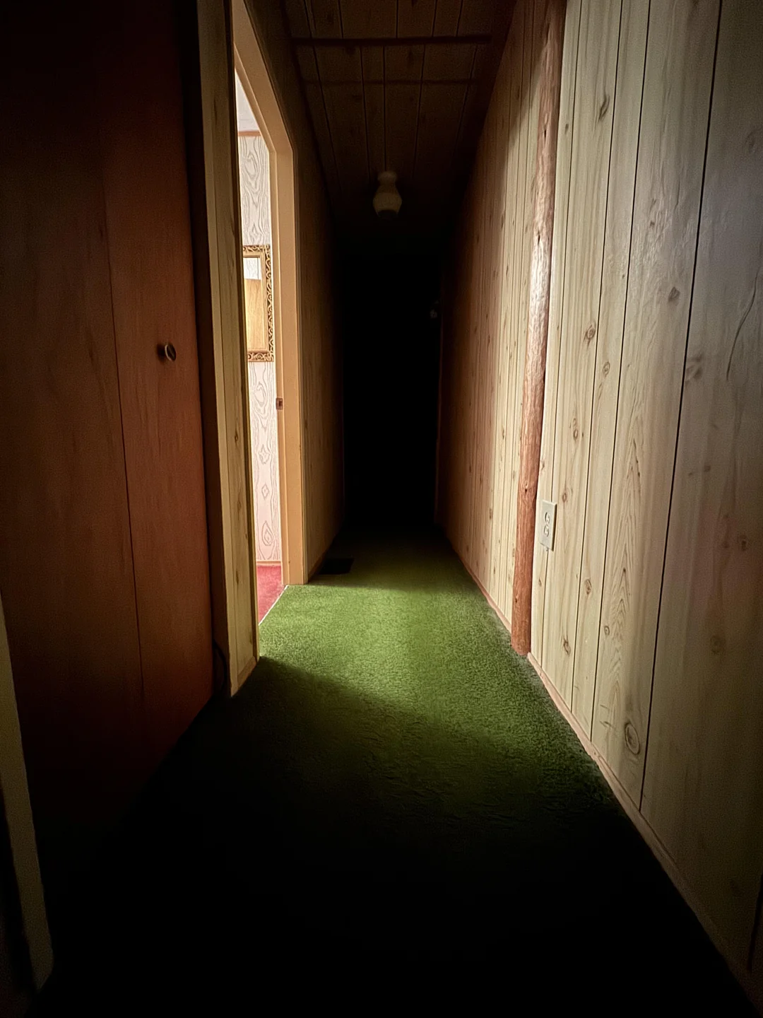 Level 12.34: "Cabinrooms" | Backrooms Freewriting Wiki | Fandom
