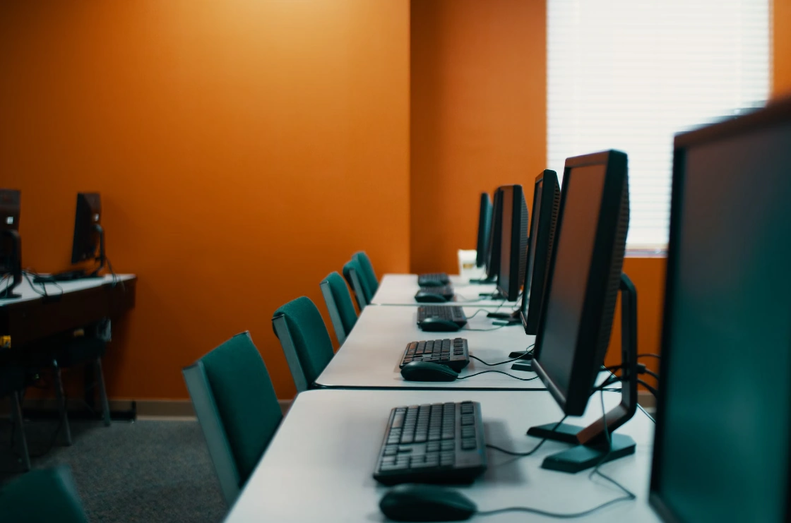 Level 831: "Computer Lab" | Backrooms Freewriting Wiki | Fandom